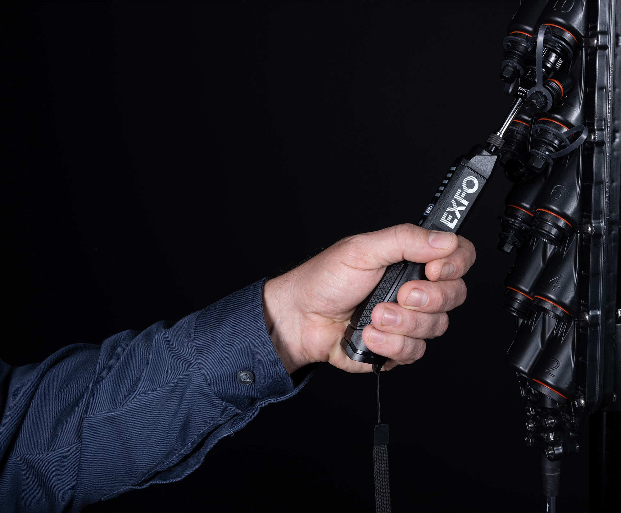 Connector Checker for Broadband Service Activation | FIP-200 | EXFO